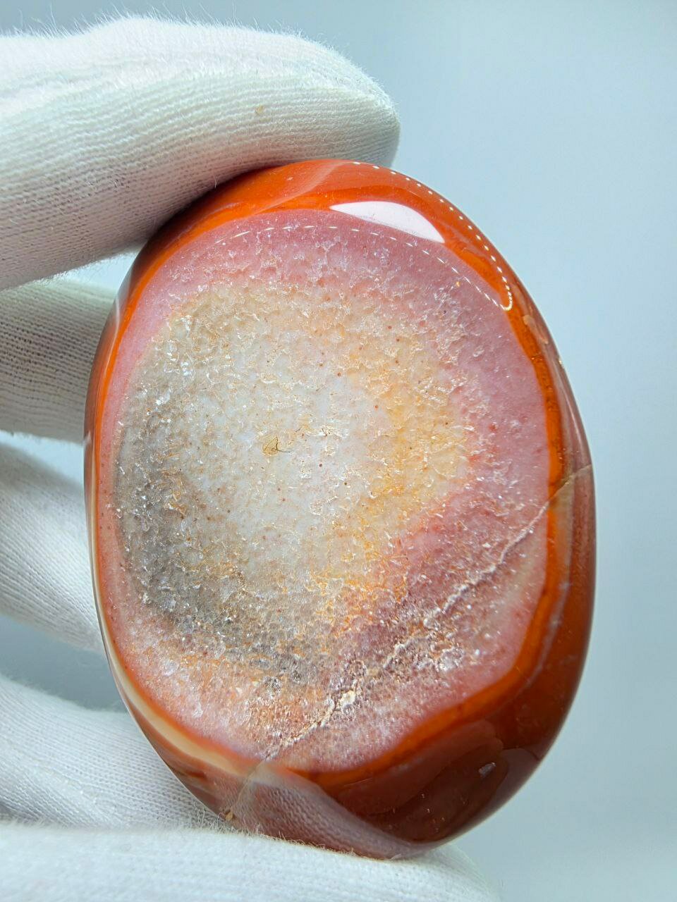 Сердолик с жеодой 61 мм, 80 г.