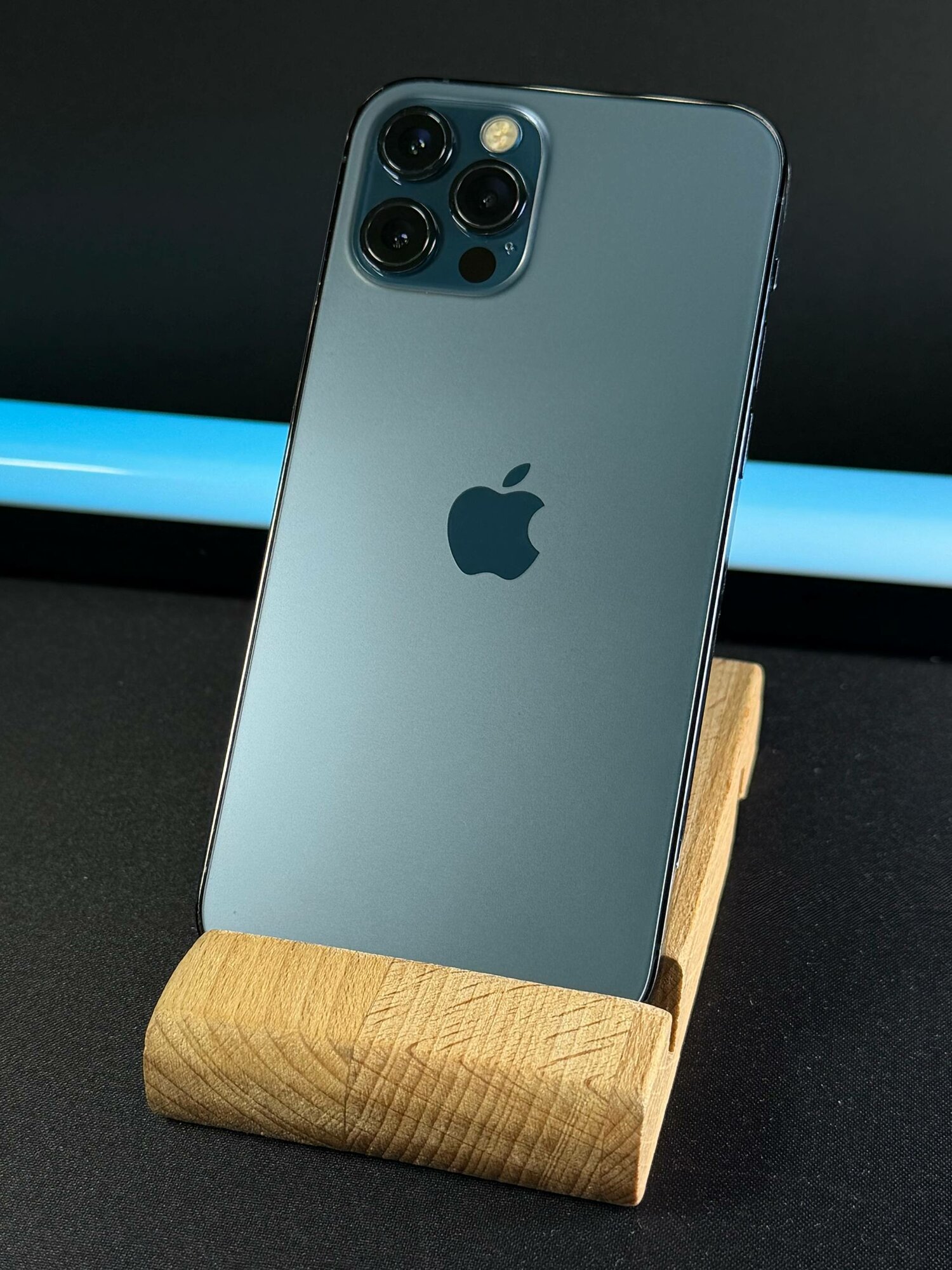 Смартфон Apple iPhone 12 Pro, 256gb, Pacific Blue, RU, nano SIM + eSIM