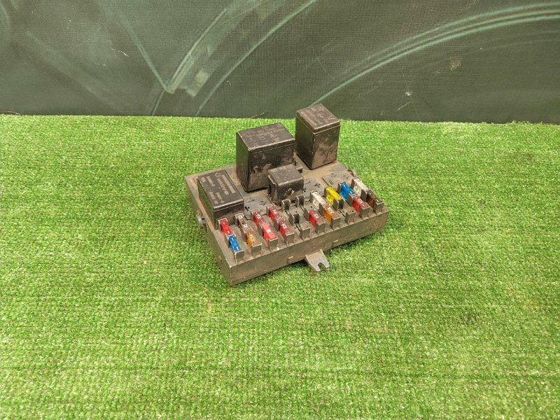 Блок предохранителей