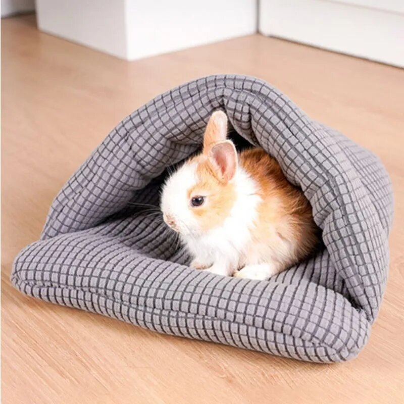 Теплый домик-лежанка для морской свинки и кролика: мягкая плюшевая подстилка, для сна и отдыха, легко стирается