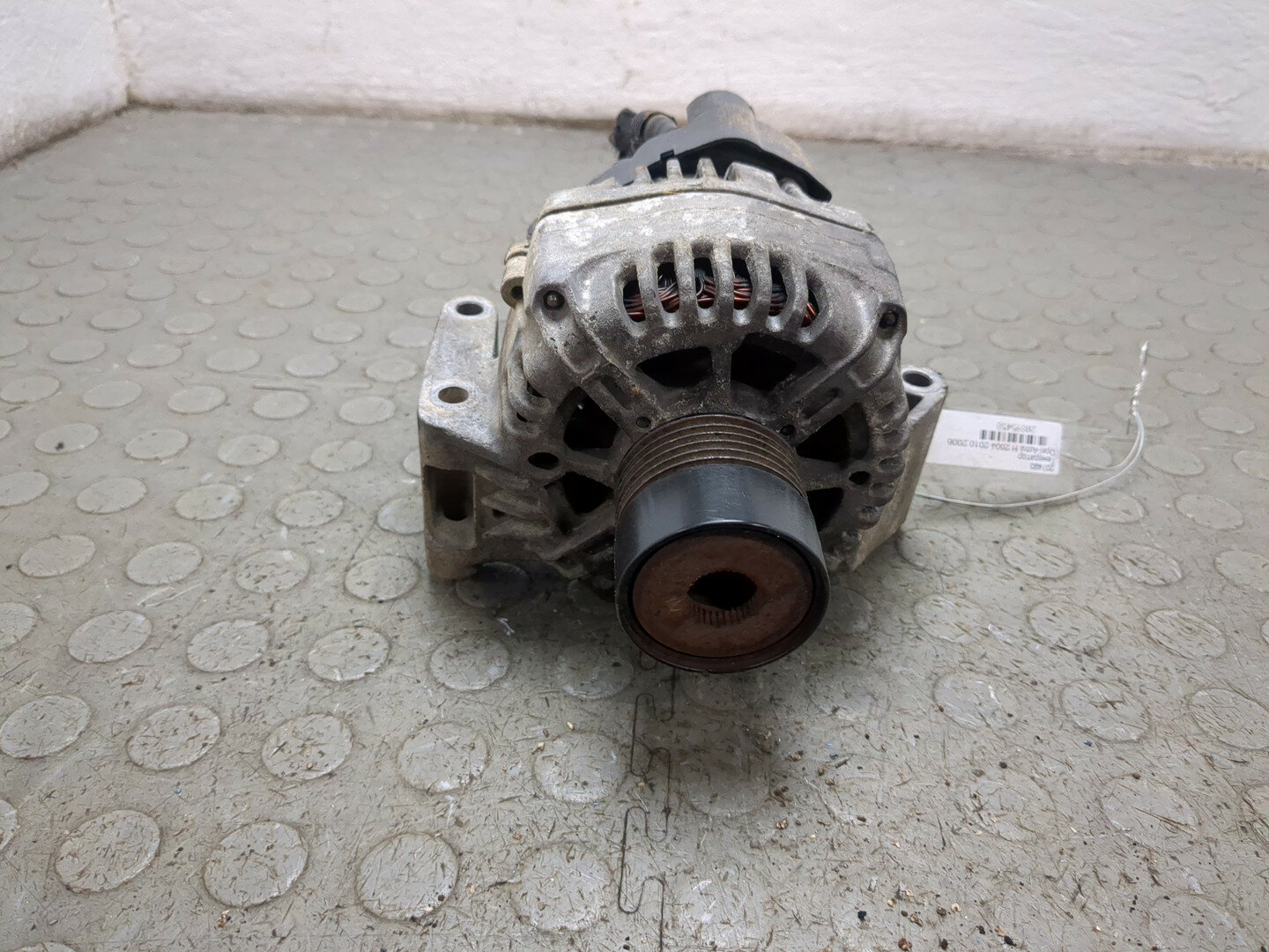 Генератор Opel Astra H Б/У