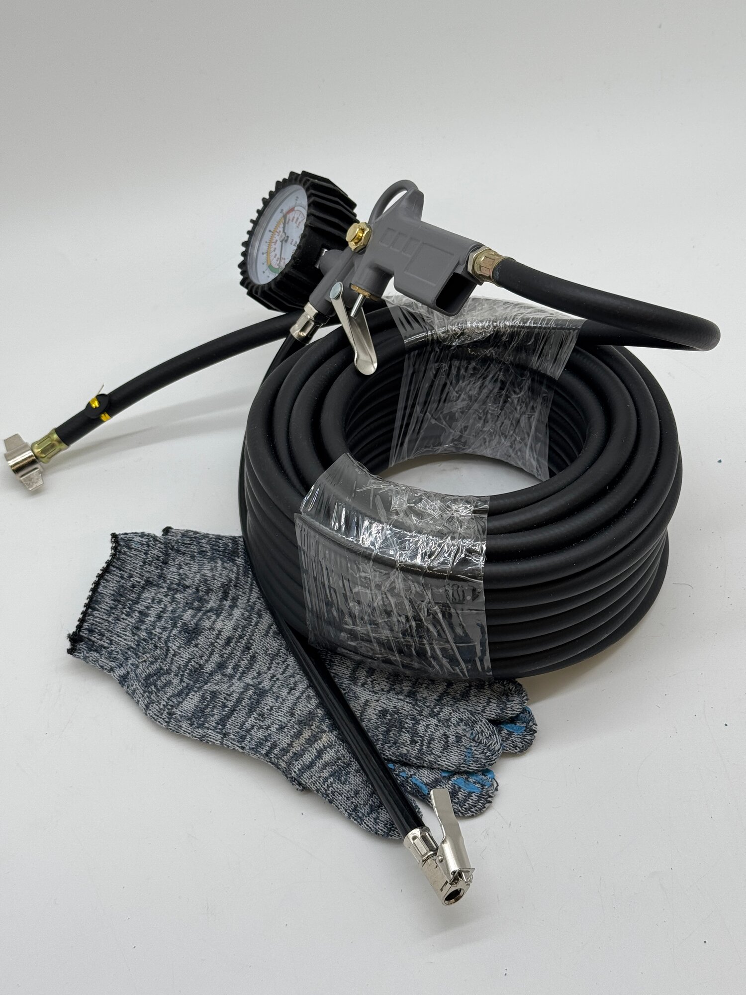 Шланг подкачки колес с манометром и пистолетом 15 метров, 16 атм. Резиновый армированный шланг