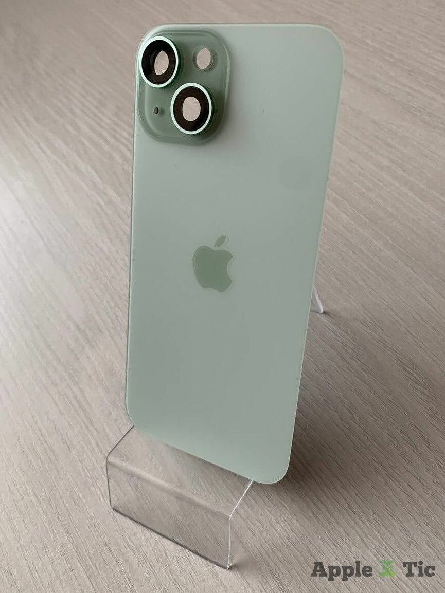 Задняя крышка iPhone 15 в сборе с окошками камеры (Green) зеленая