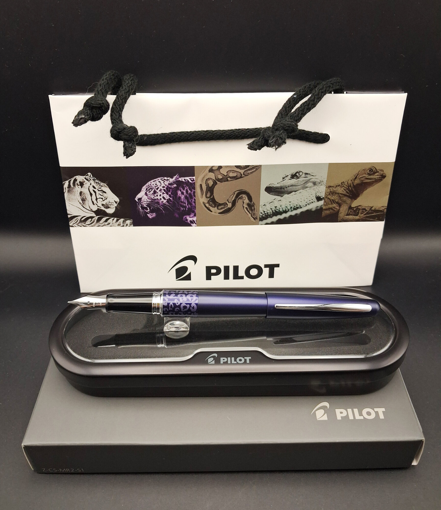 Перьевая ручка PILOT MR Animal Collection: Фиолетовый Леопард, перо M