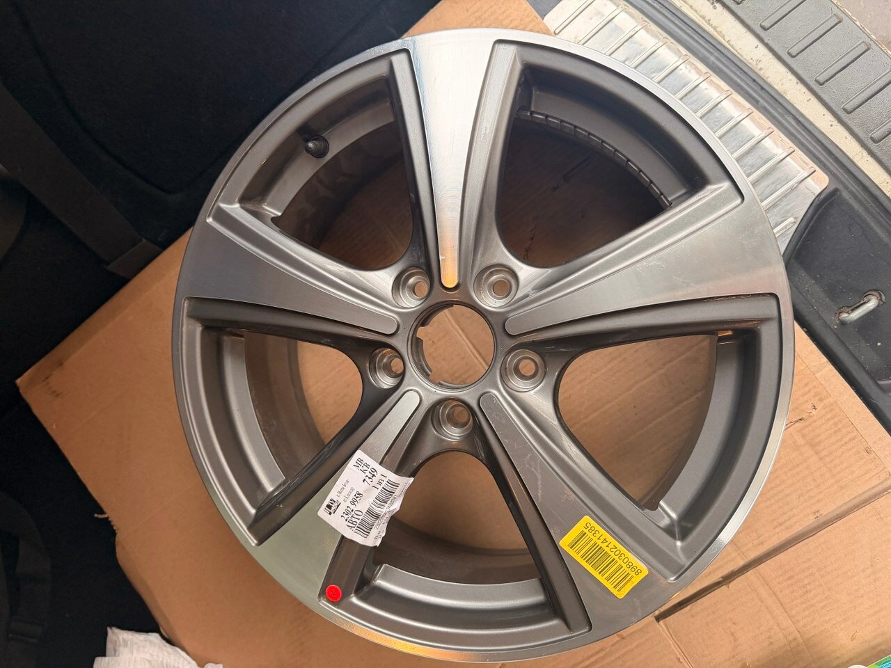 Диск Haval H6 оригинал R17x6,5 PCD 5x114,3 ET50 DIA 64,1 с датчиком давления