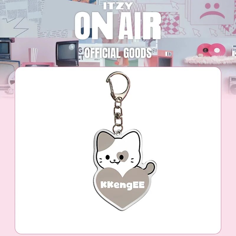 Брелок ITZY ON AIR KkengEE, розовый, цвет 1