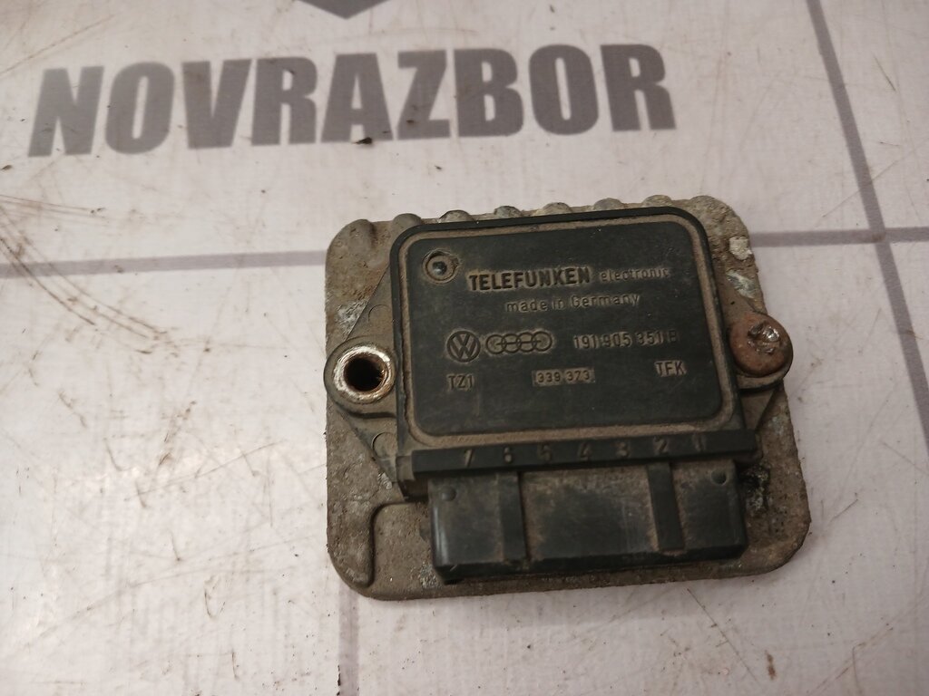 Коммутатор VW Passat B3 1988-1993