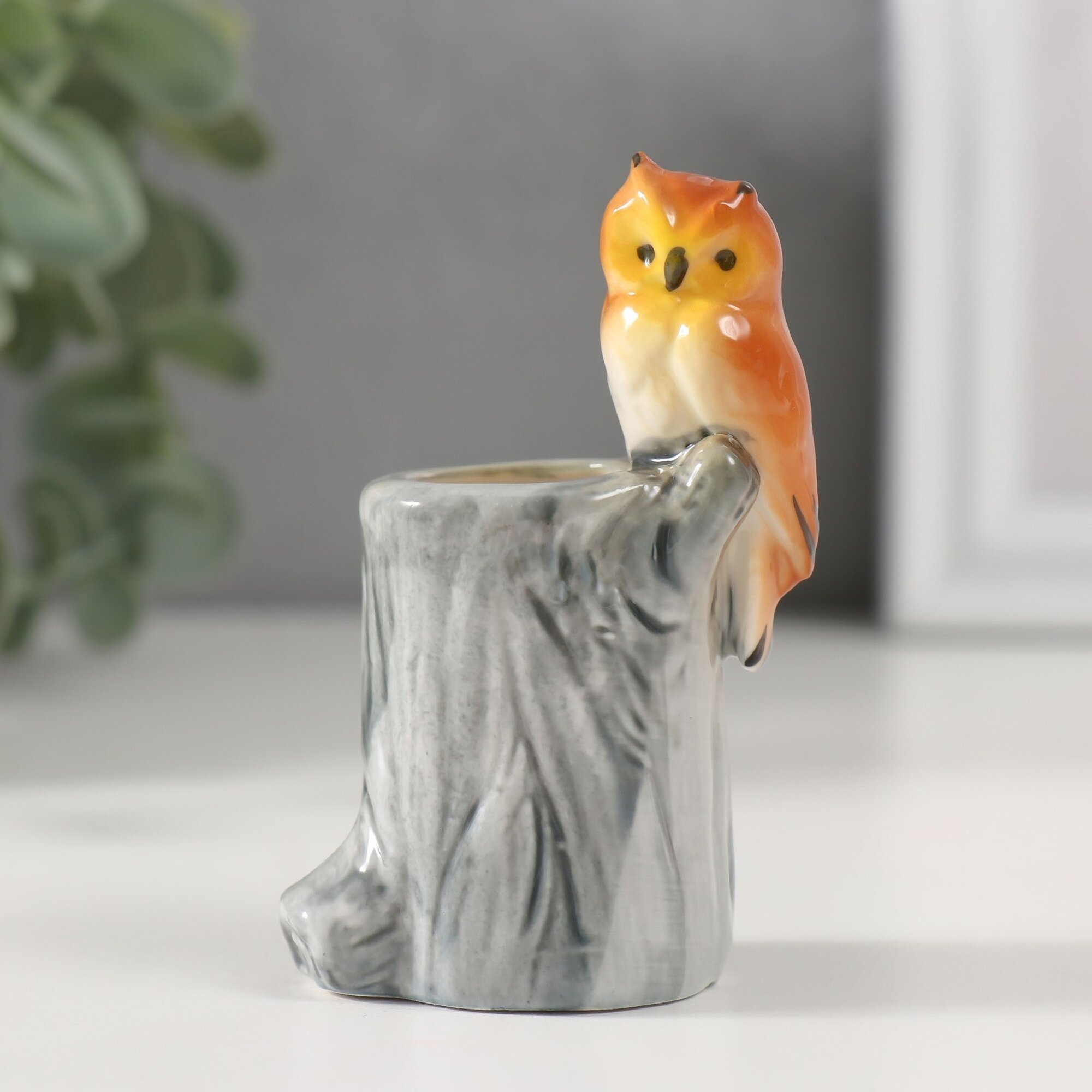 Фигурка - подставка для зубочисток керамика «Филин на пне», 3.7×4.5×8 см