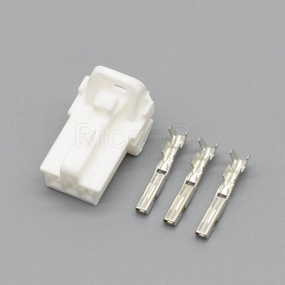 Разъем RiccoDi DJ7031Y-1.5-11/21 3P белый, гнездовой