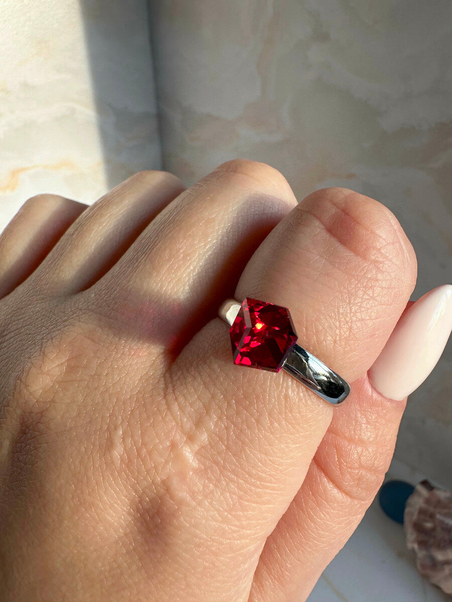 Кольцо, кристаллы Swarovski