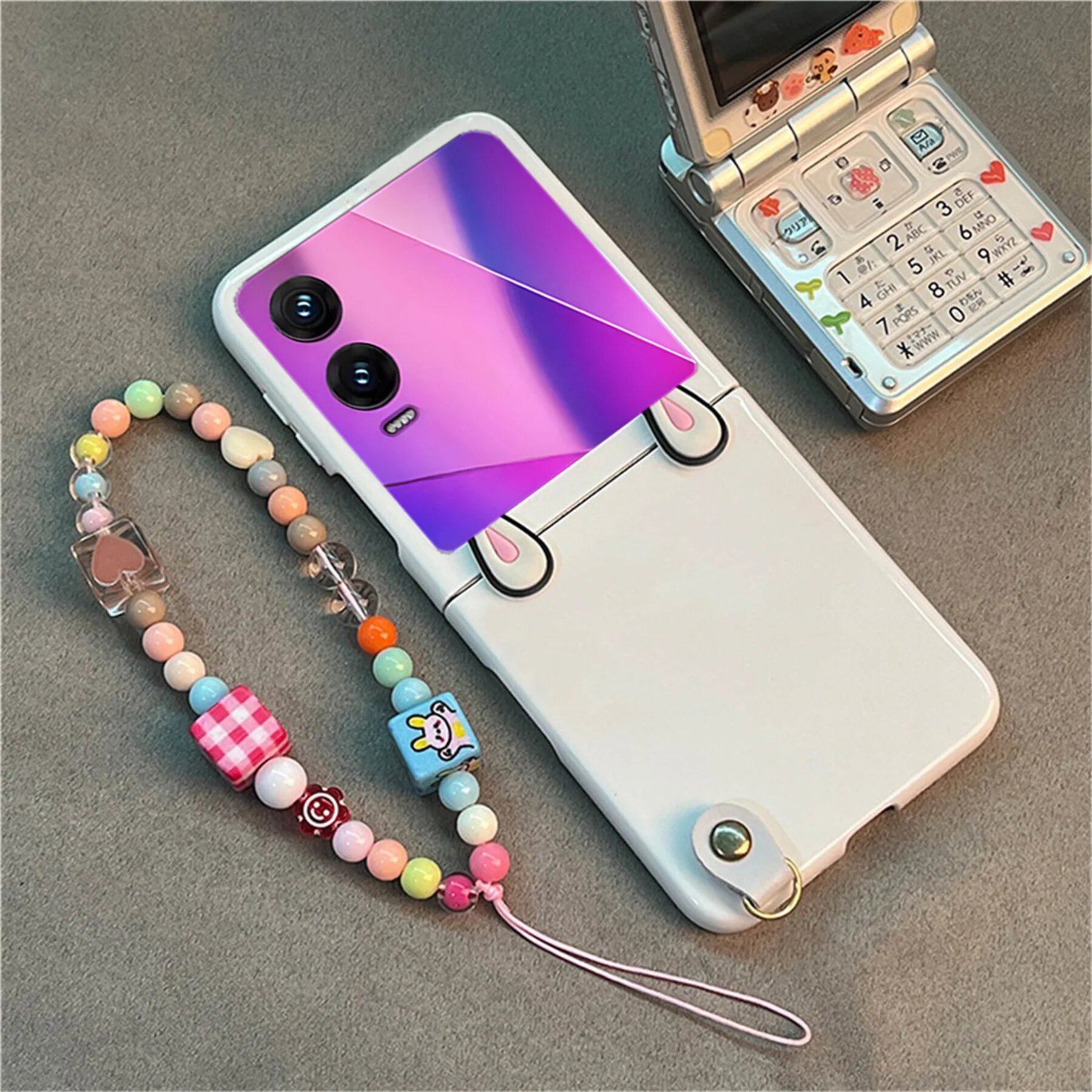 Чехол Infinix Zero Flip с ушками и бисерной цепочкой