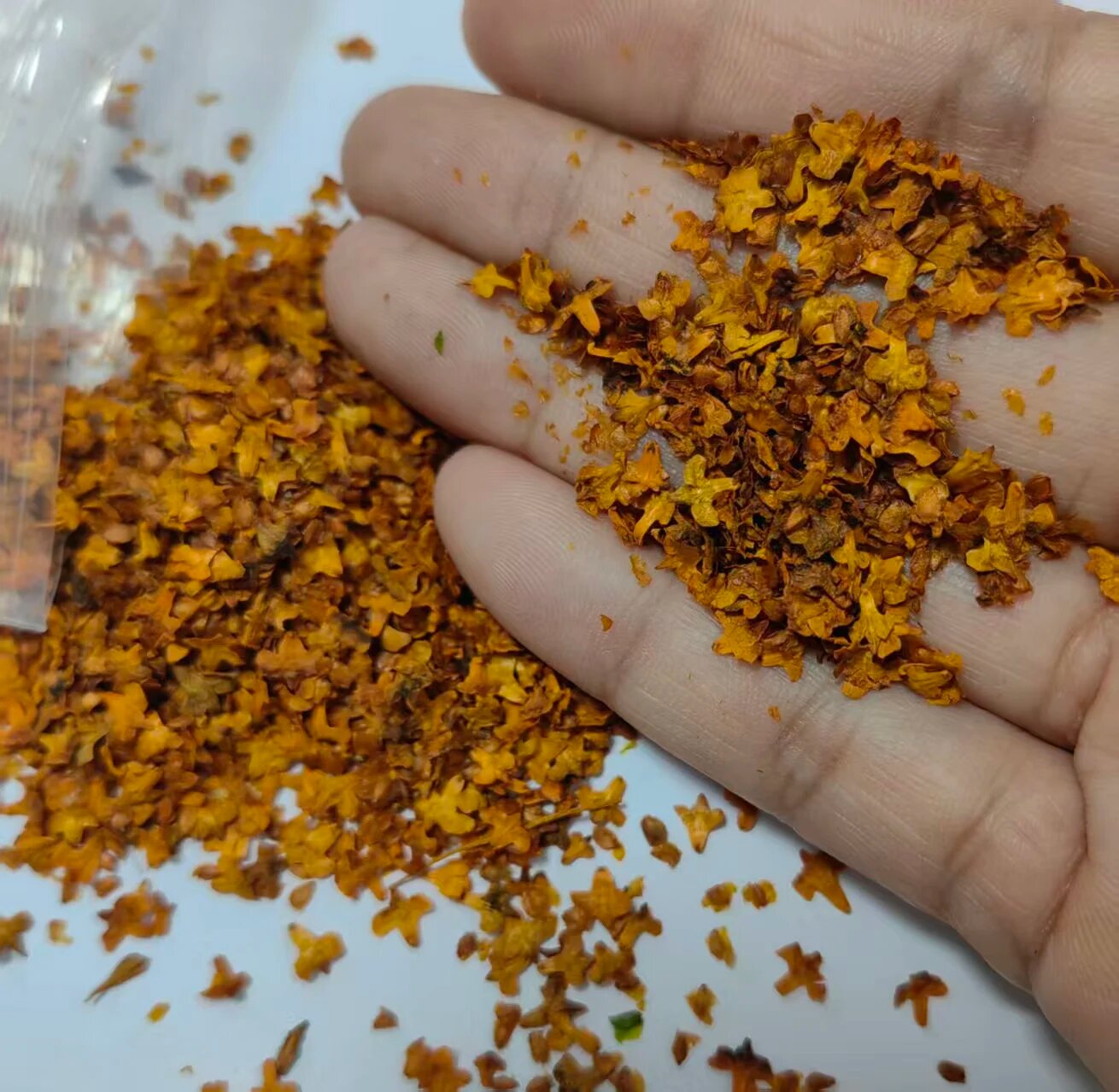 Искусственные листья Chenghong, 33 мл