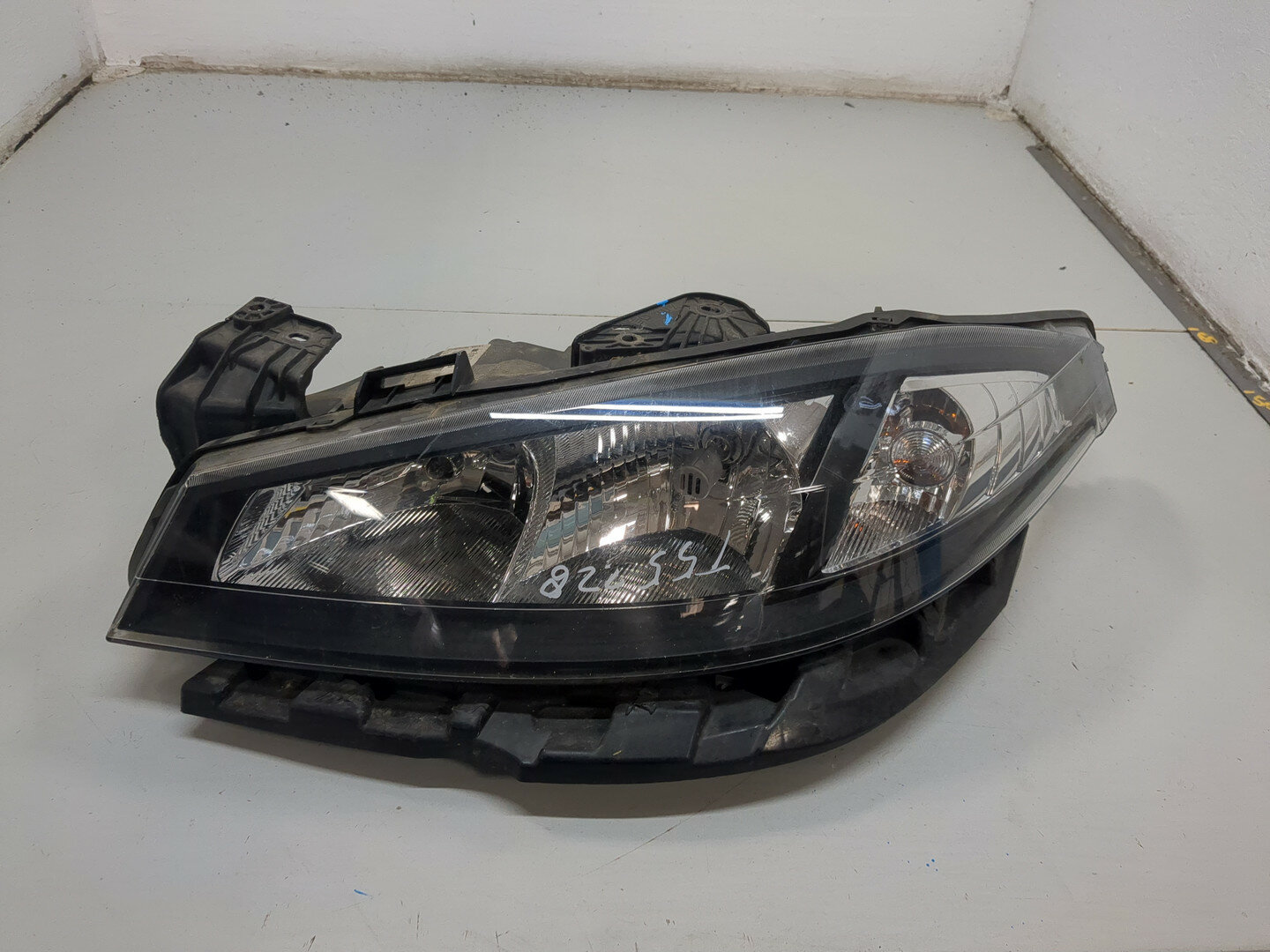 Фара (передняя) левая Renault Laguna 2 Б/У