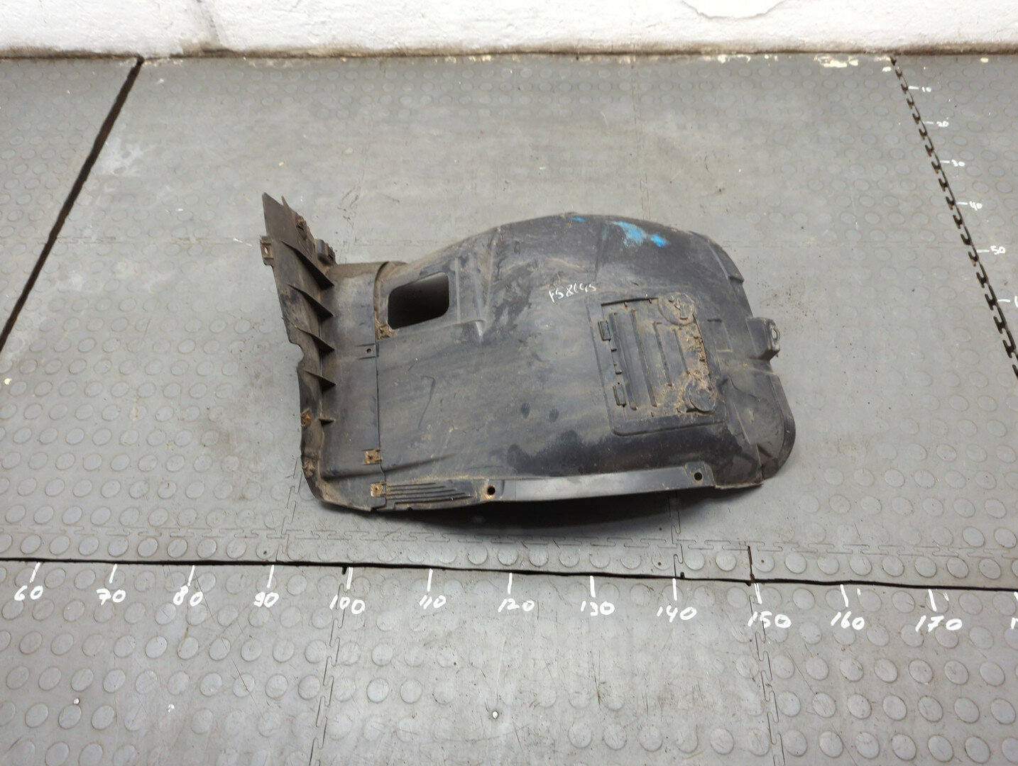 Защита арок (подкрылок) левая передняя BMW 3 E90, E91, E92, E93 Б/У