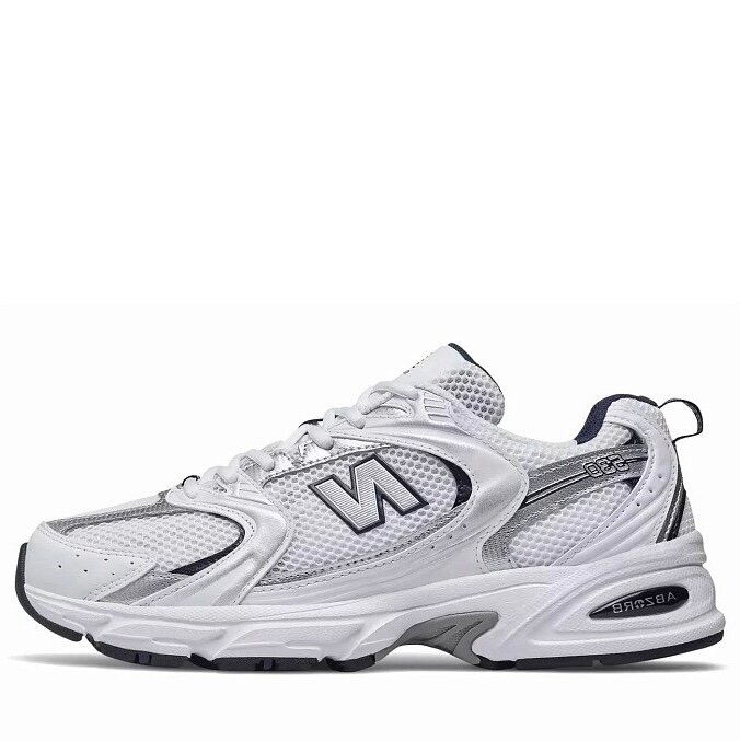 Кроссовки 530