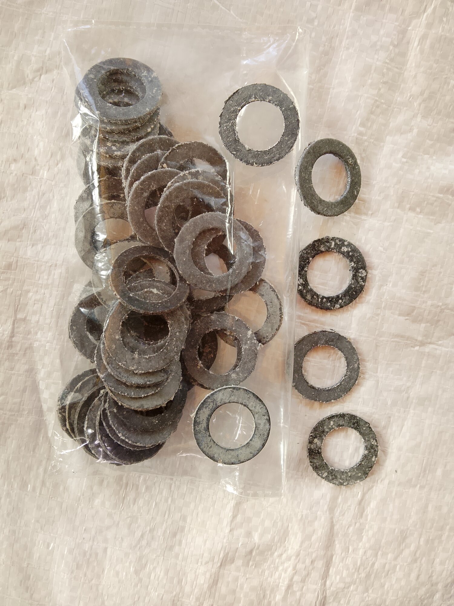 Прокладка паронитовая "1" , в упаковке 50 штук.