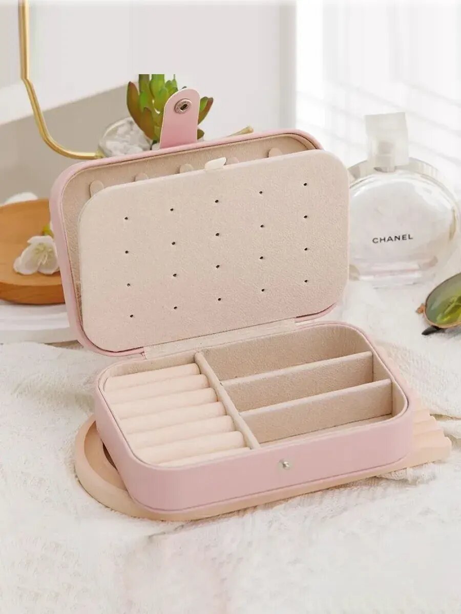 Шкатулка для украшений и бижутерии