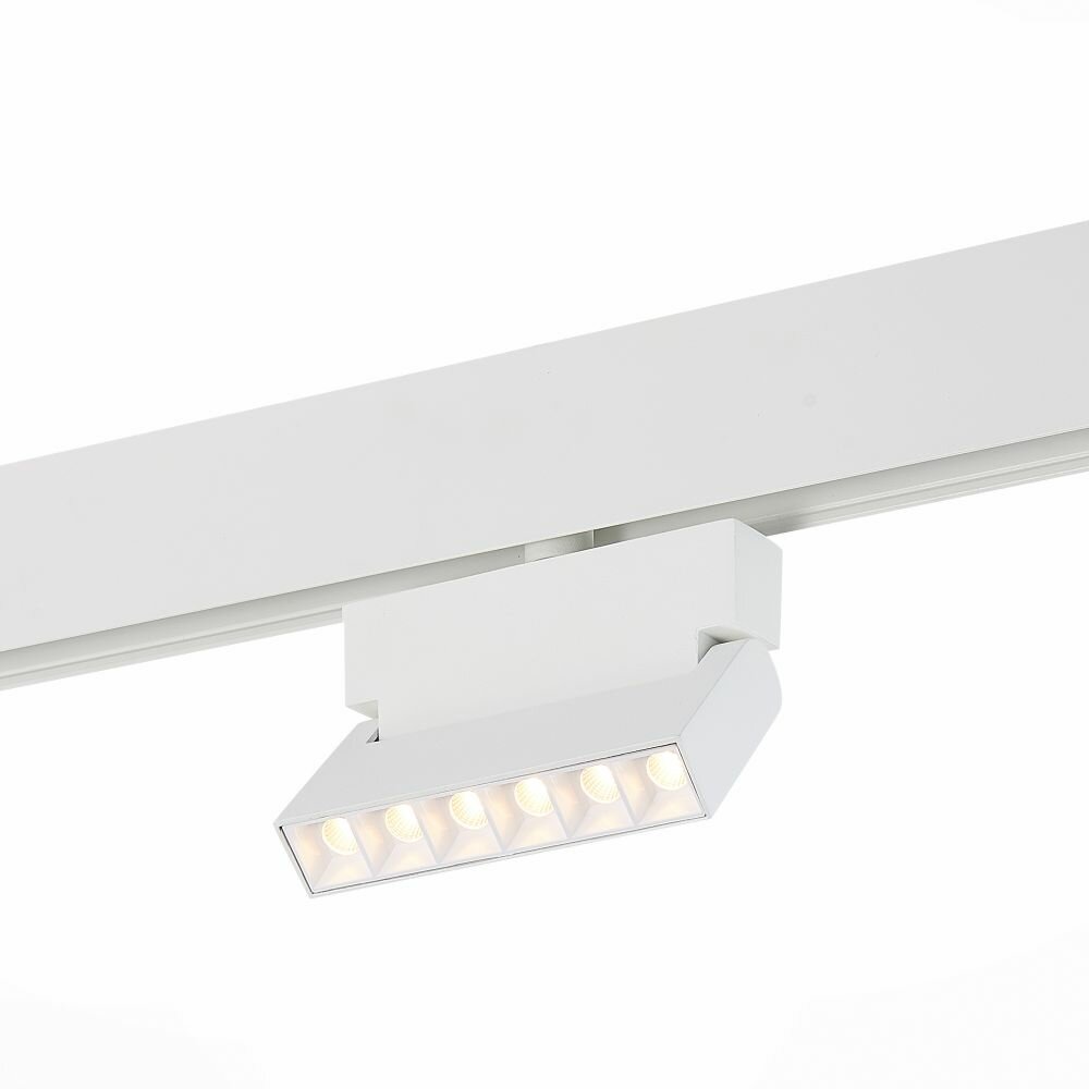 ST362.536.06 ST-Luce Магнитный трековый светильник белый LED 1*6W 3000K 532Lm Ra>80 36° IP20 L120xW22xH134 4.
