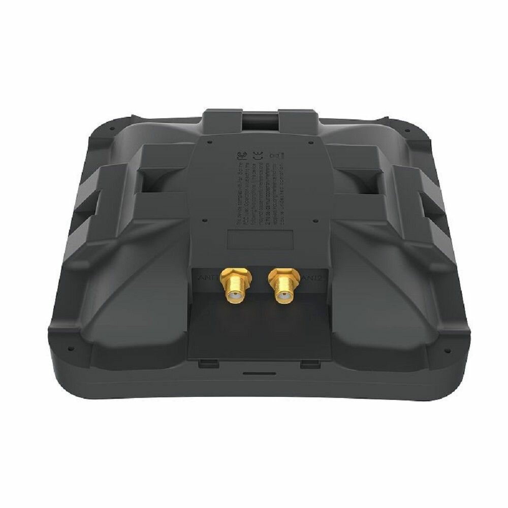 Антенна Mikrotik MTAO - LTE - 5D - SQ mANT LTE 5o LTE, 2 x SMA, 5 дБи, MIMO 2x2