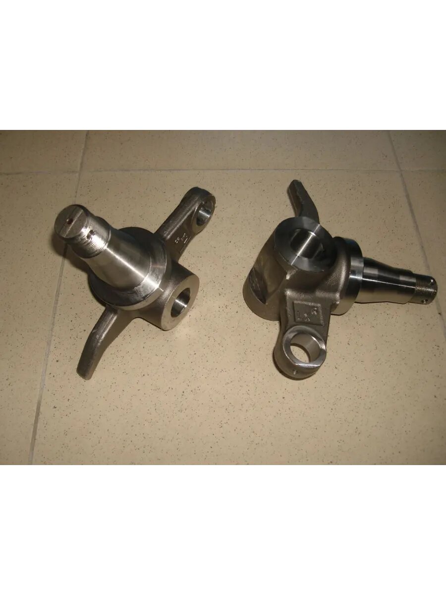 Кулак поворотный HELI H2000 CPD20-25 RH