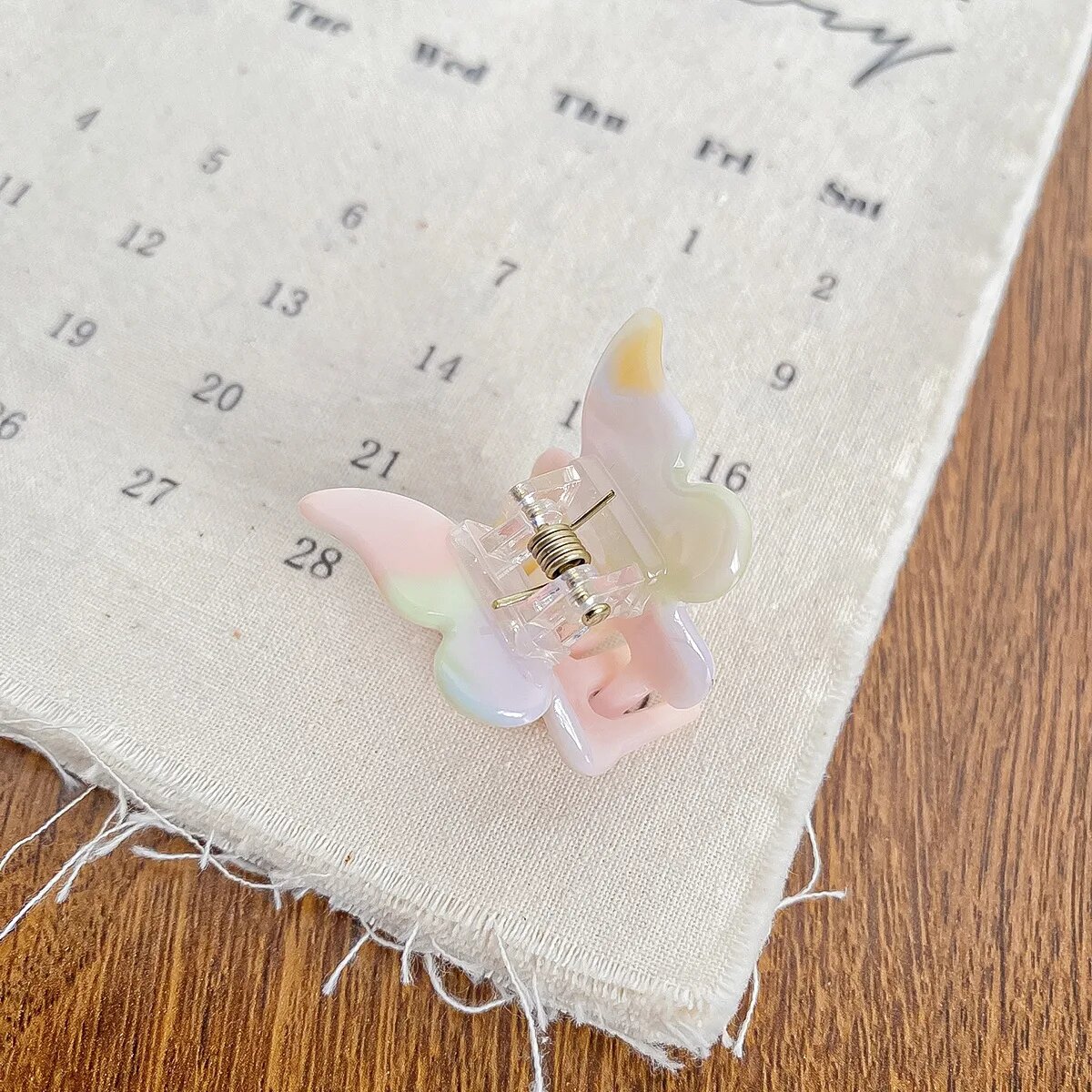 MOONBIFFY Бабочка заколка для волос Light Multicolored