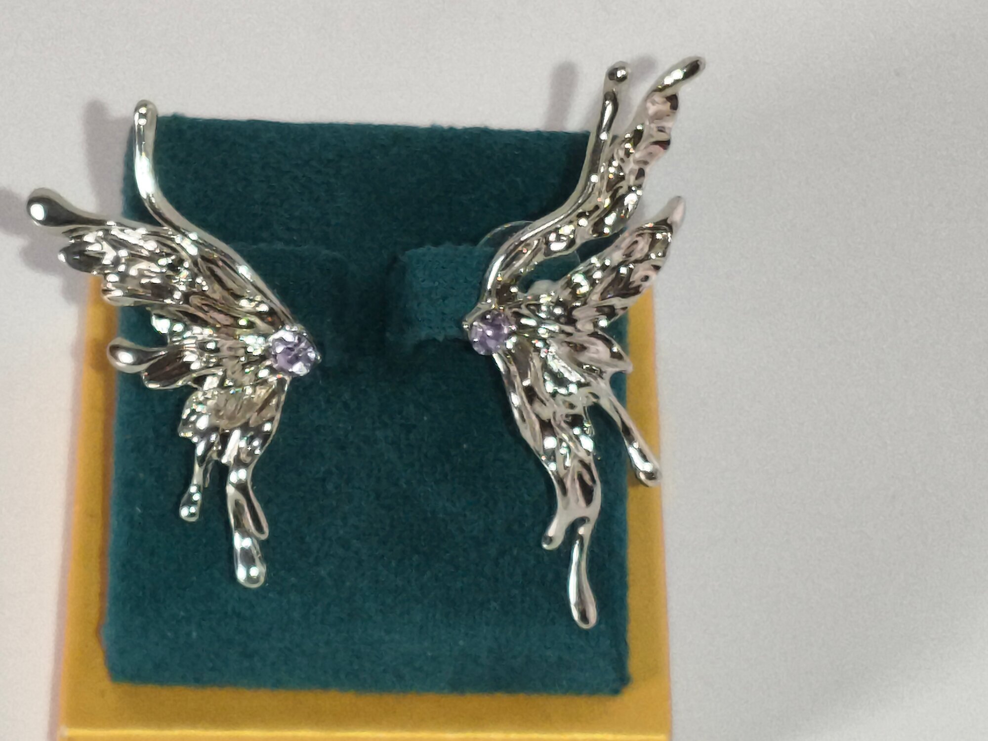 Серьги одиночные