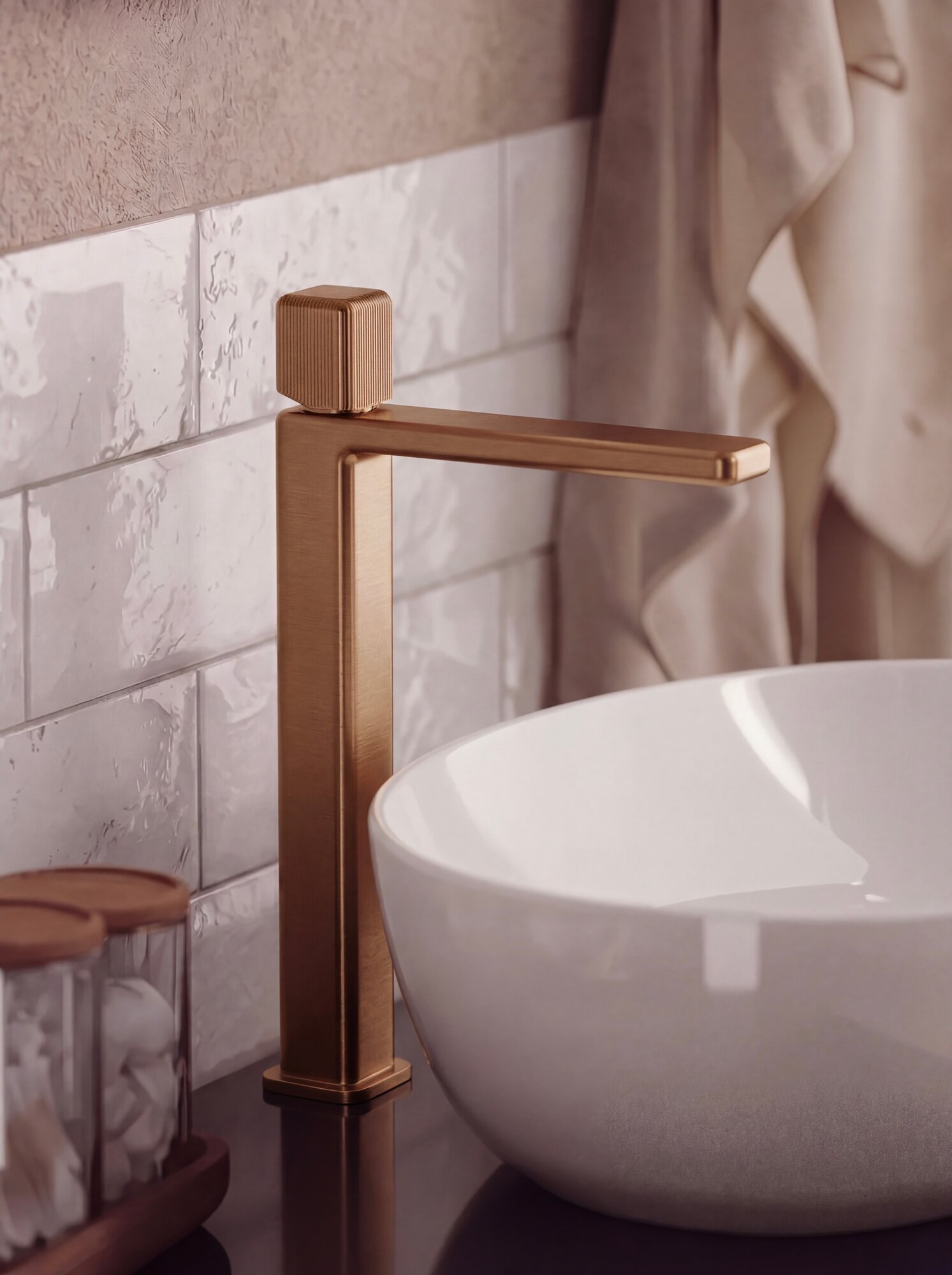 Смеситель для раковины в ванную высокий ALTROBAGNO, матовая медь