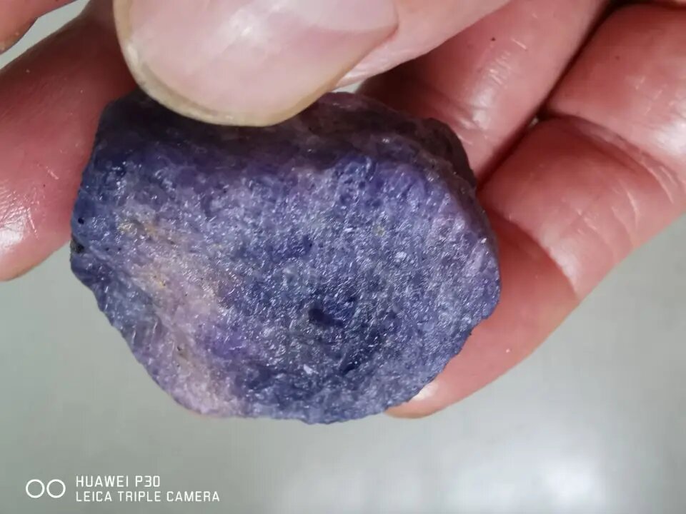 BASILOSAURUS Сапфир природный фиолетовый и синий Фиолетовый, 37.4g(34mm)