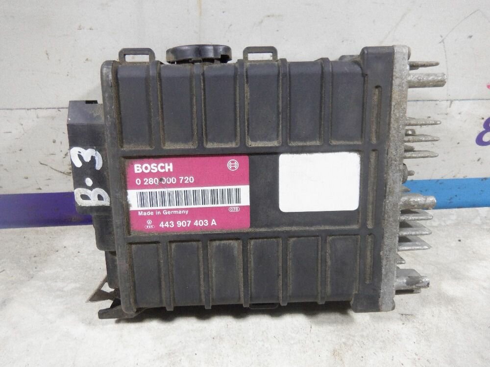 Блок управления двигателем VW Passat B3