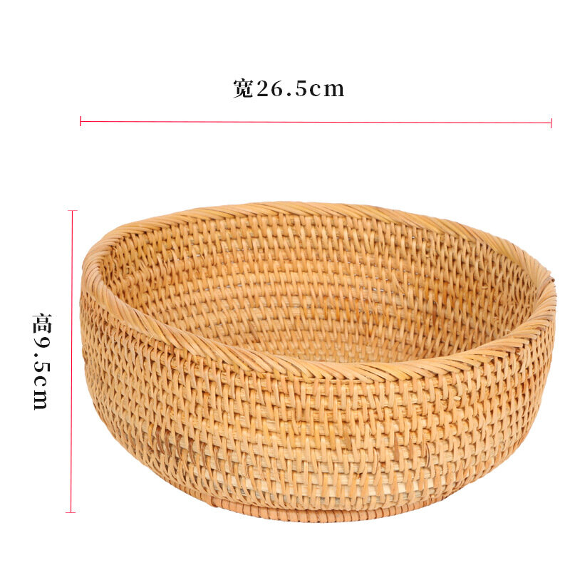 Вьетнамский набор из трех корзин из ротанга для хранения и демонстрации фруктов.