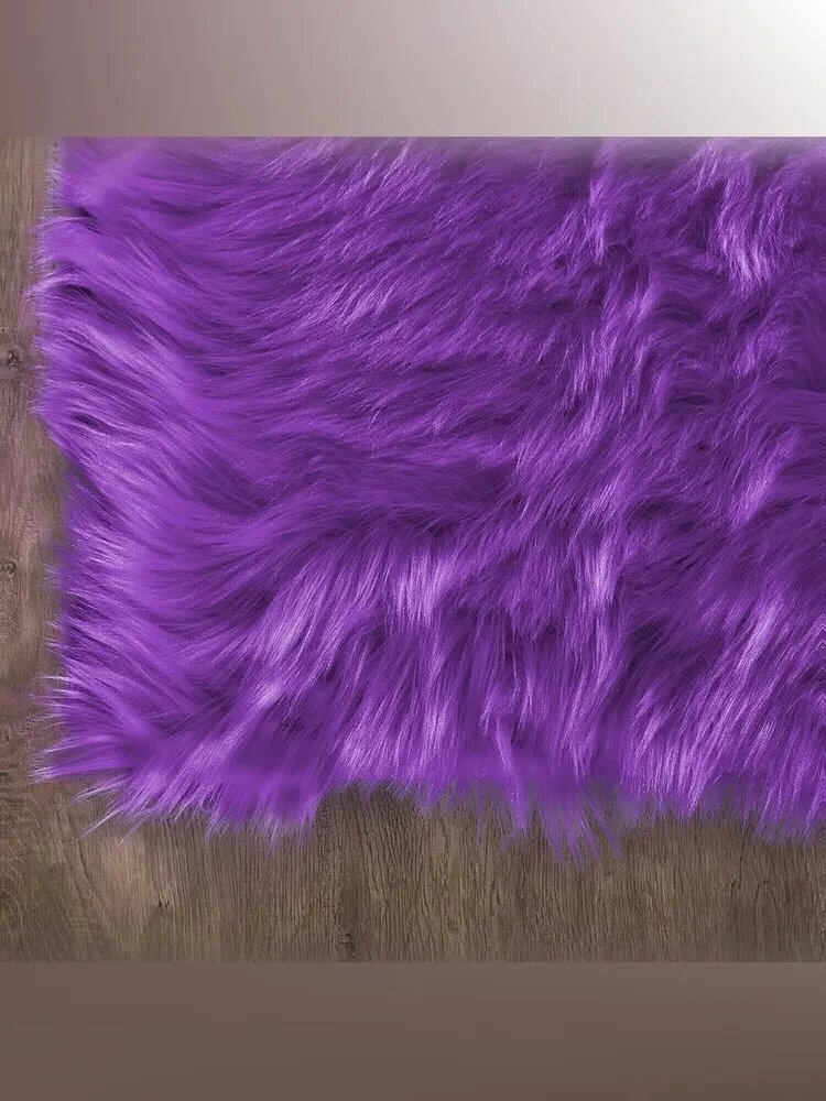 Коврик 60x90 см фиолетовый прямоугольный из искусственного меха для спальни — фото 1