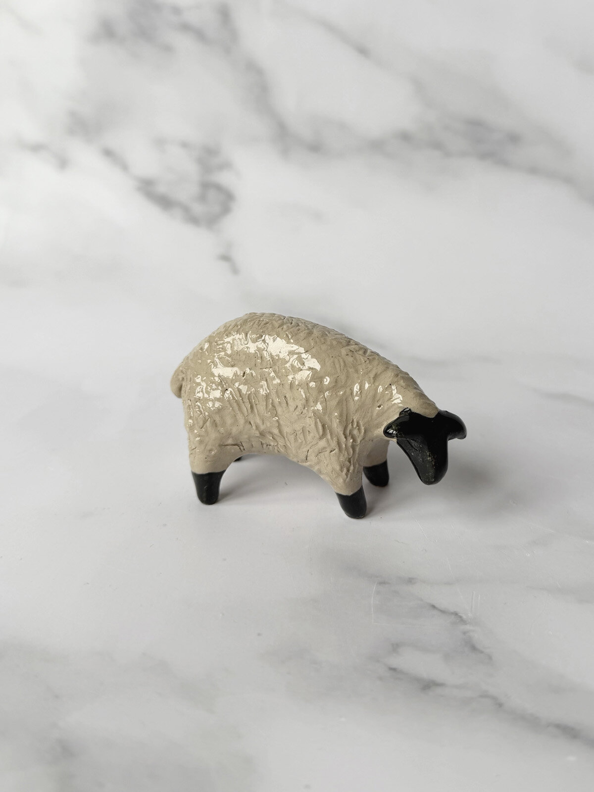 Статуэтка овечка, авторская керамика