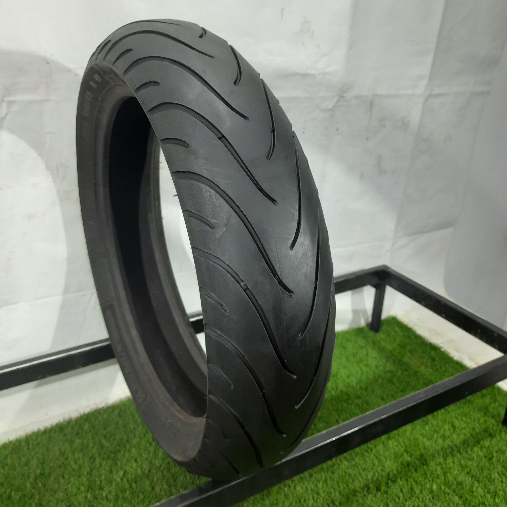 2018 г) Michelin Pilotstreet radial 150/60 R17