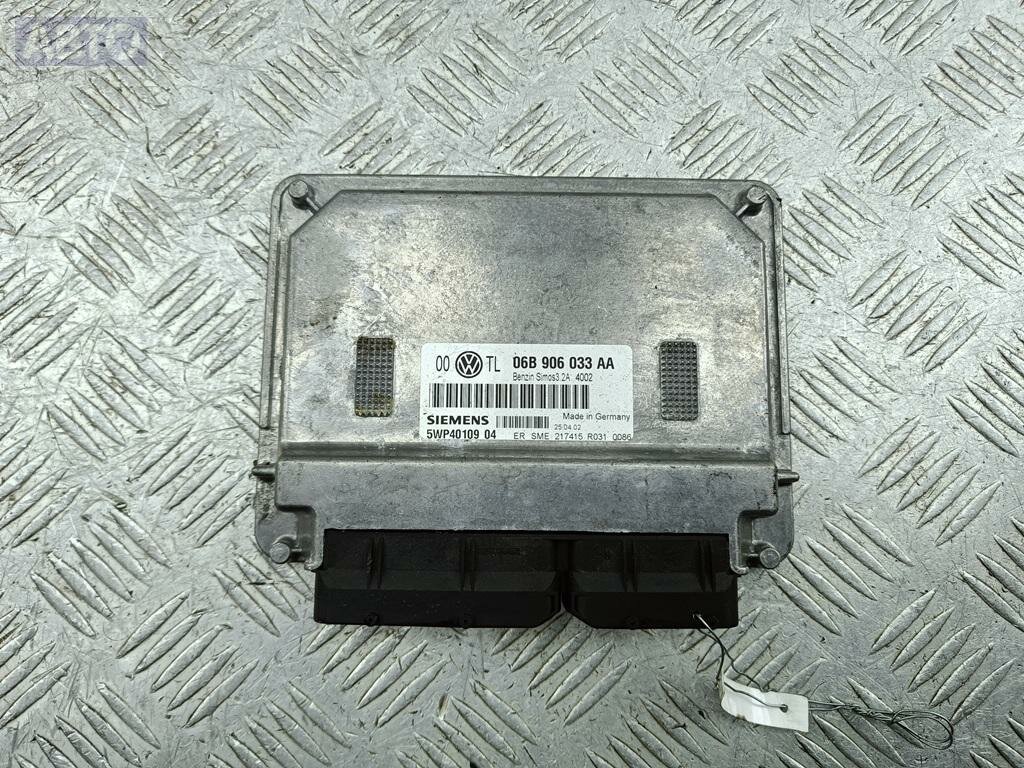Блок управления двигателем (ДВС) Volkswagen Passat B5+ (GP)