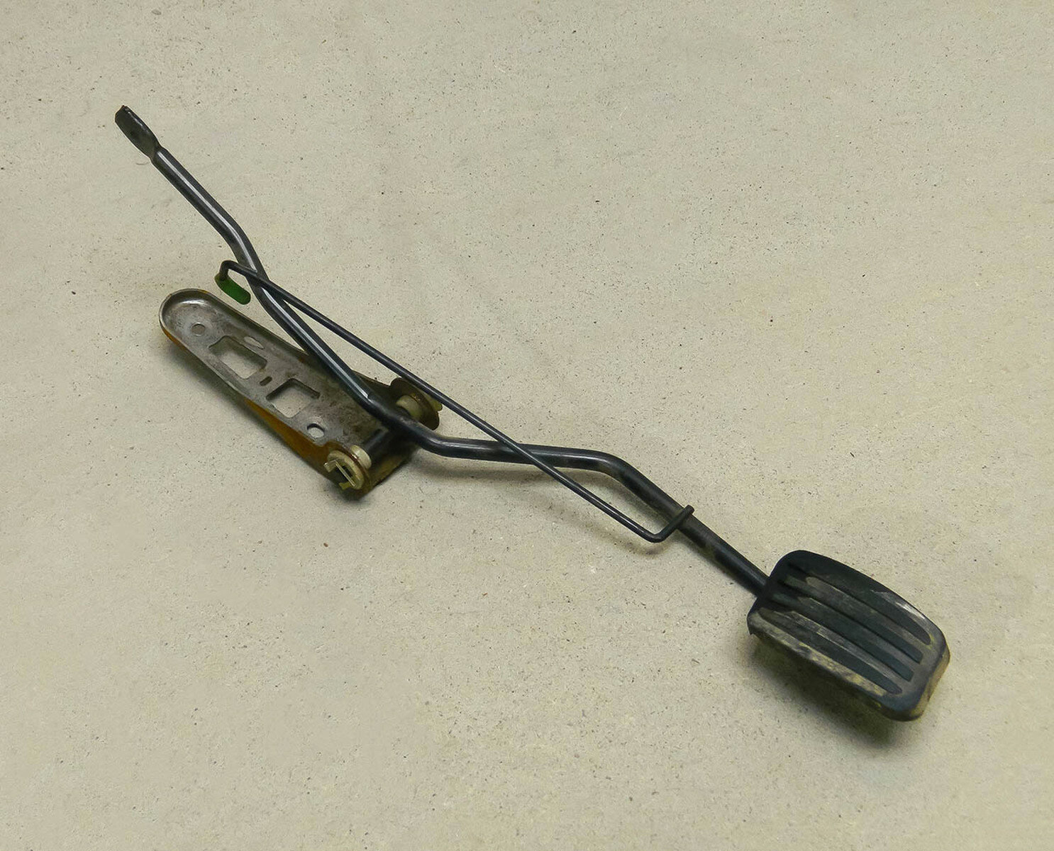 Педаль газа Peugeot 406 рестайл