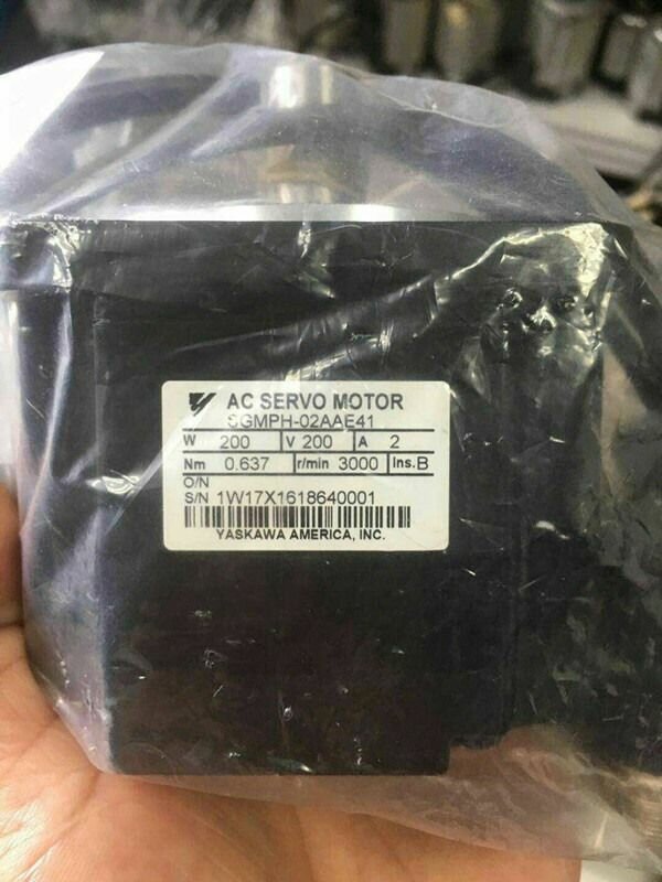 Модуль YASKAWA AC SERVO MOTOR SGMPH-02AAE41 ORIGINAL