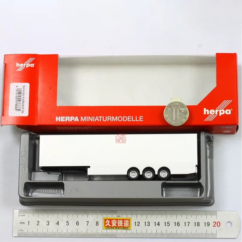 Herpa 1:87 трехосный прицеп Schmitz