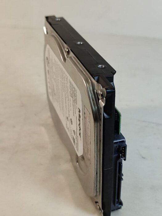 Жесткий диск 3.5" 250Gb Sata Maxtor ST3250318AS