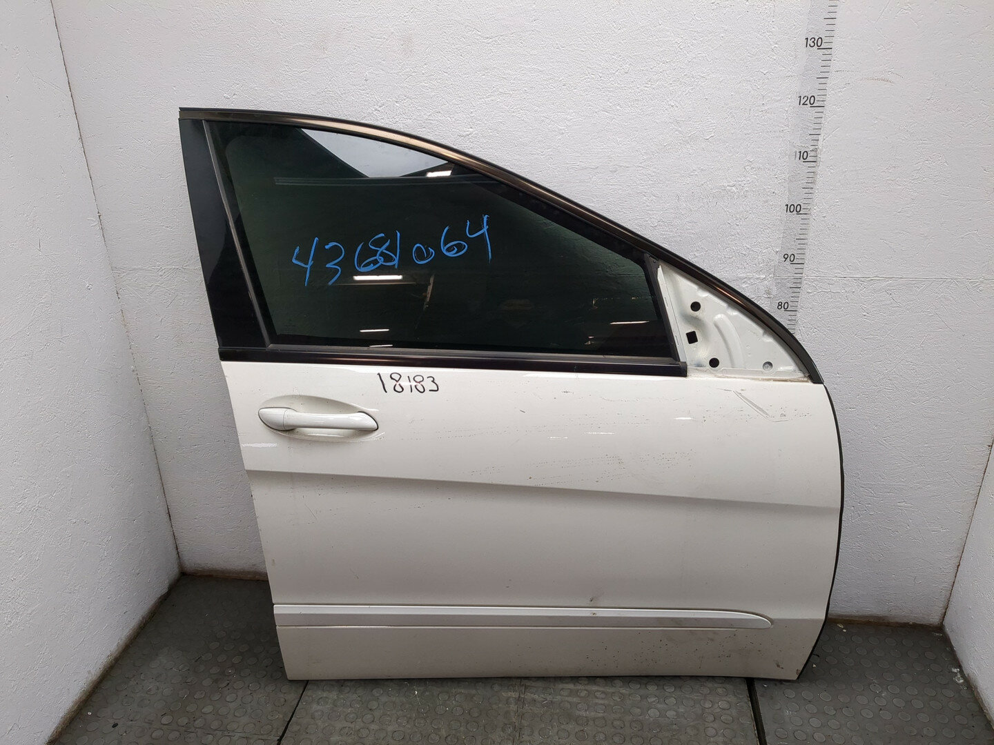 Дверь боковая (легковая) правая передняя Mercedes R W251 Б/У