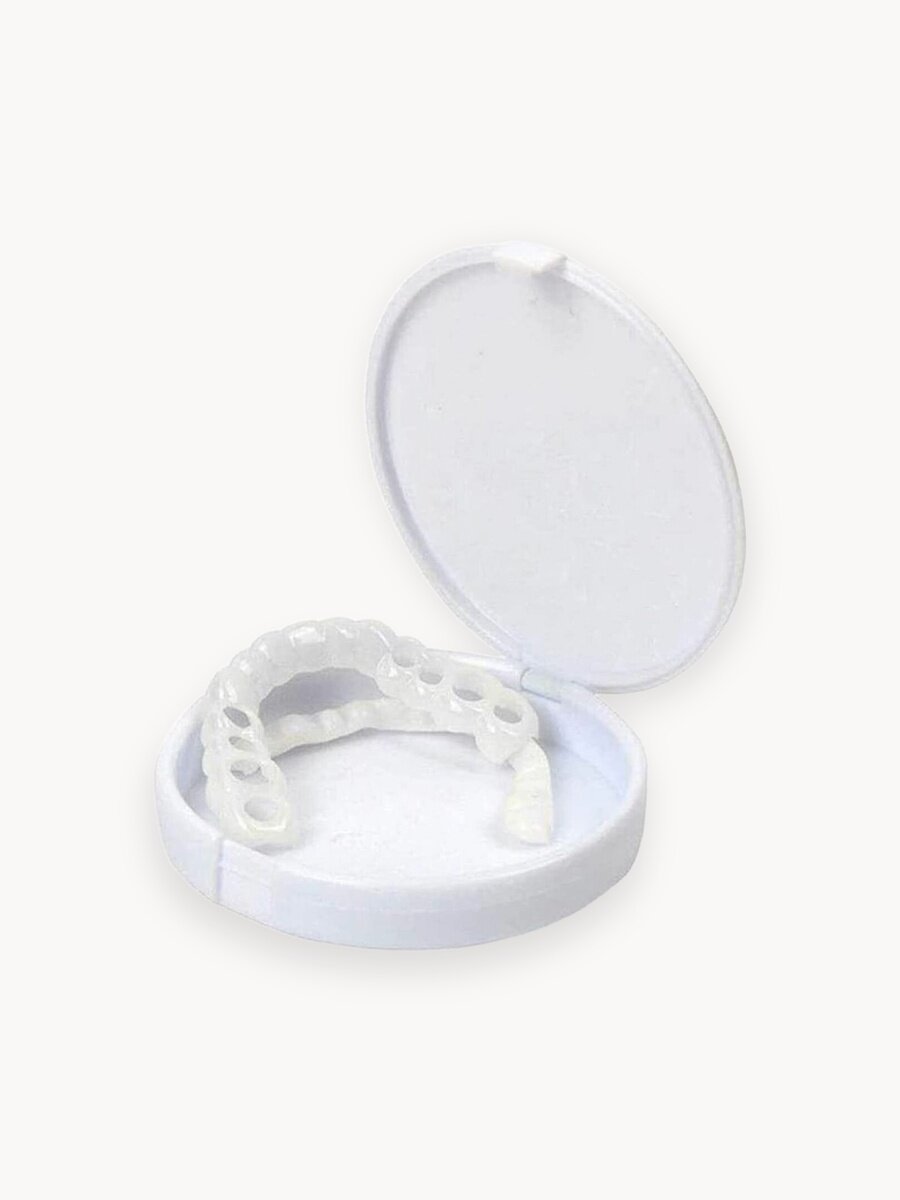 Съемные виниры для зубов