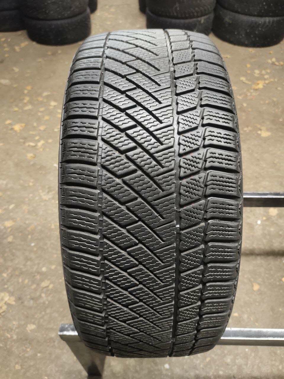 225/45 R17 94T Continental ContiVikingContact 6 остаток:5.5 мм год:2016 арт:771f89f0