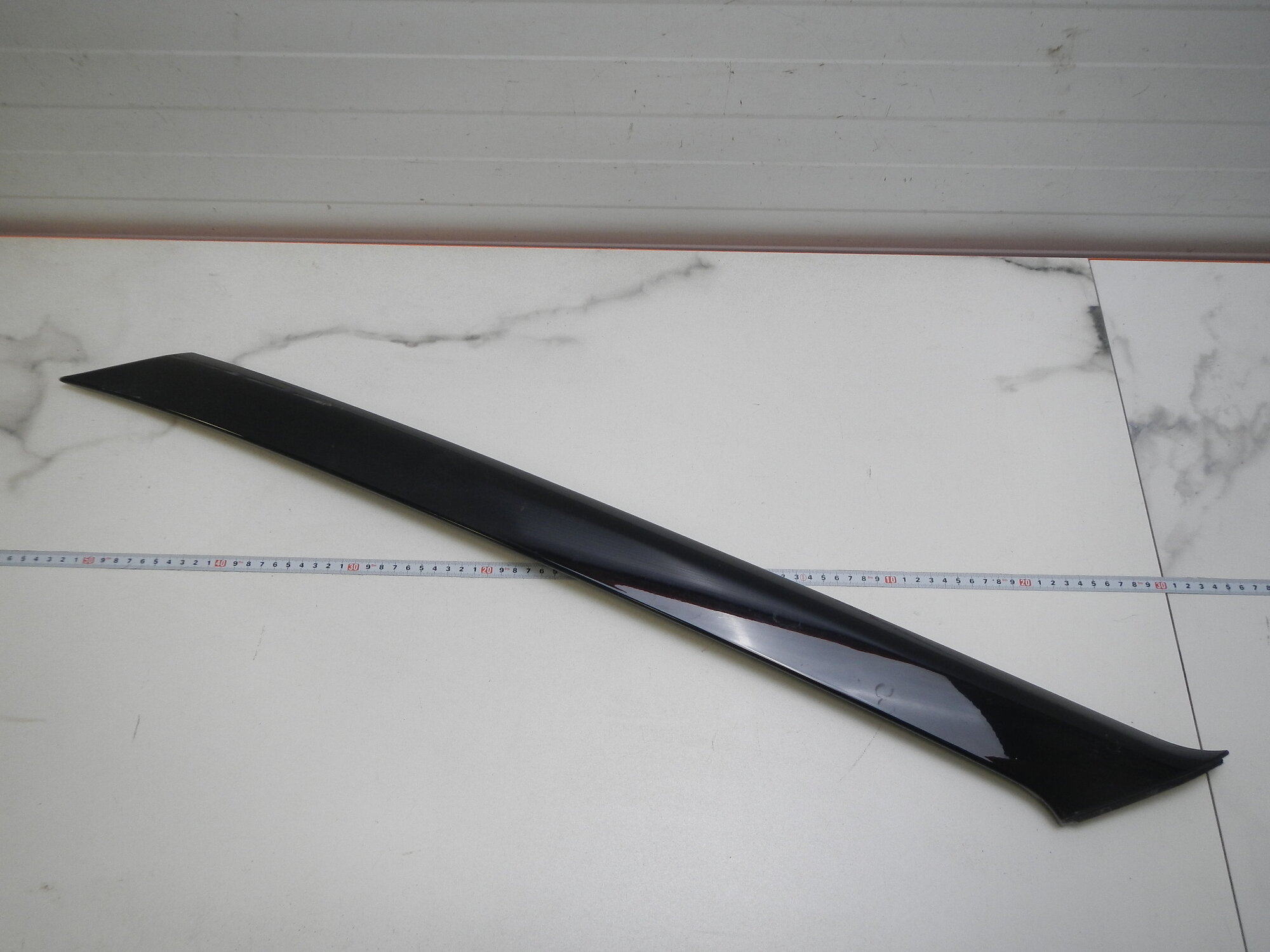 Б/У Молдинг лобового стекла, Hyundai (Хендэ)-CRETA (21-) HYUNDAI CRETA (21-) Лобового стекла правая. Царапины. 634516 Hyu...