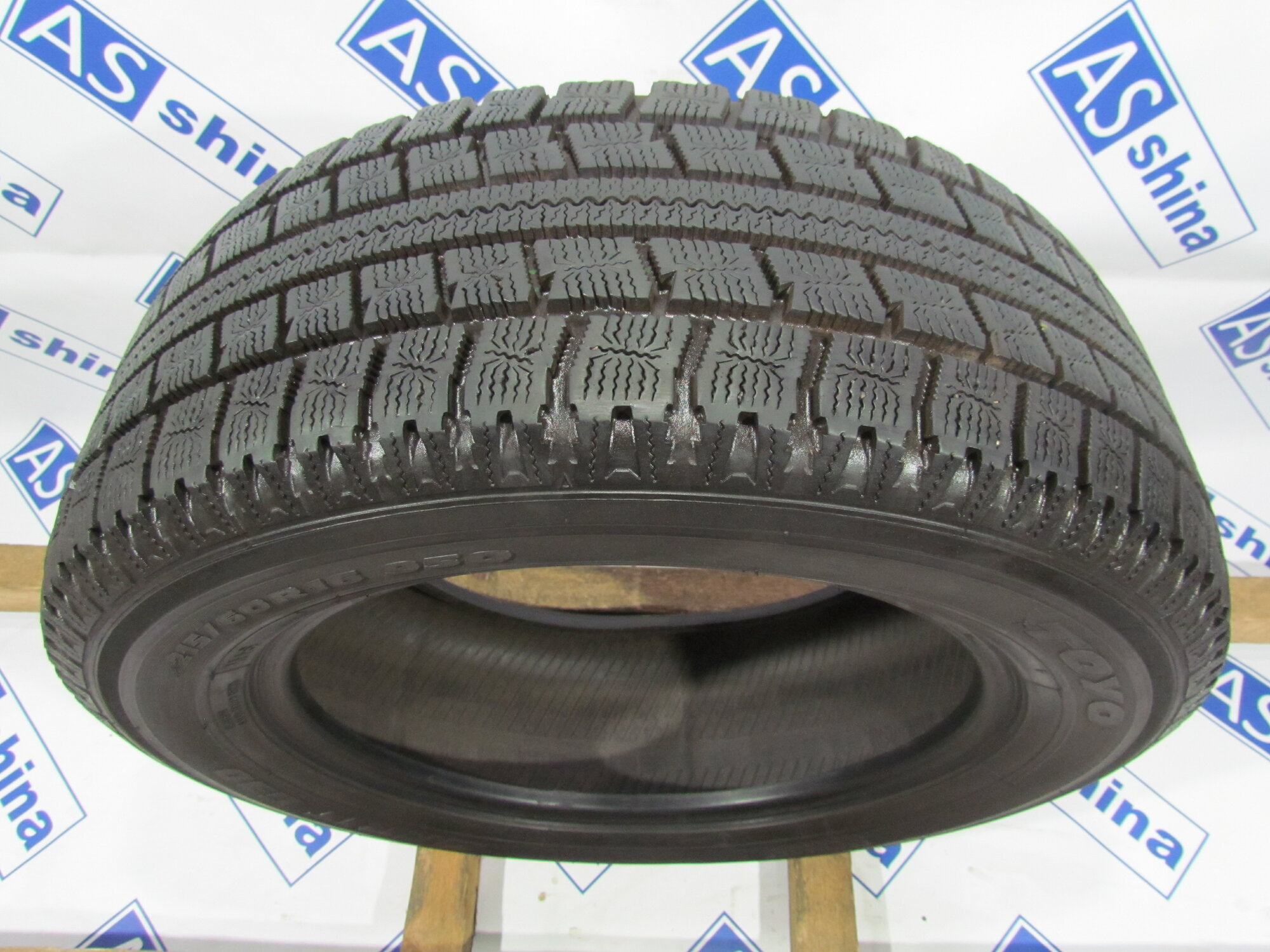 Toyo Observe Garit G30 215 60 R16 зимние БУ шины износ до 5% , артикул 0028571