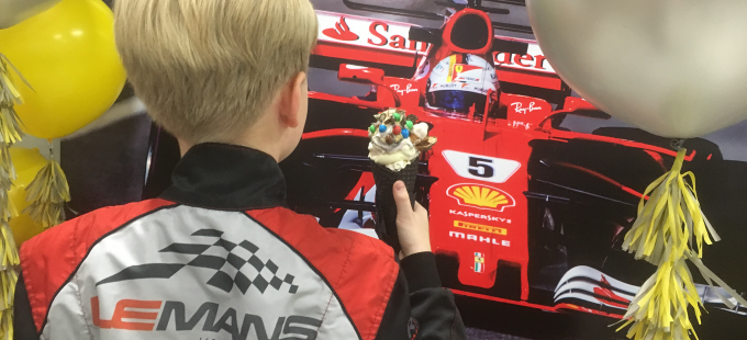 Подарочный сертификат - Картинг-клуб LeMans | 3 заезда | Россия | Подарок для любого случая