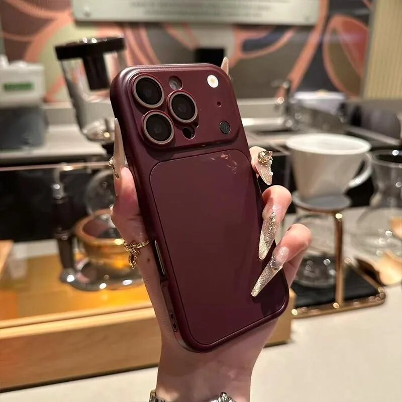 Бордовый чехол на iPhone 13 Pro, противоударный