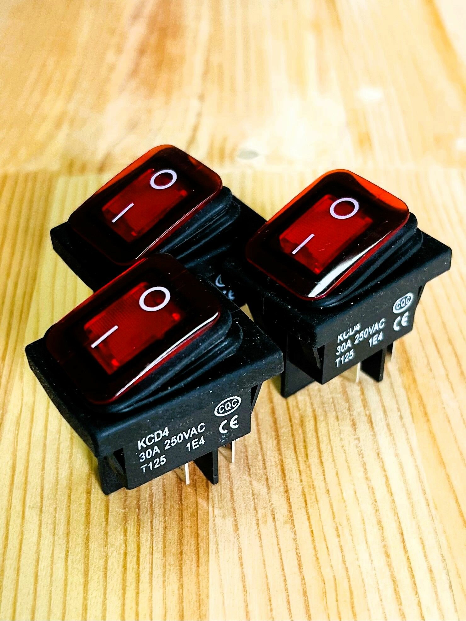 Выключатель 30A, кнопочный, водонепроницаемый и маслостойкий, 3 красных