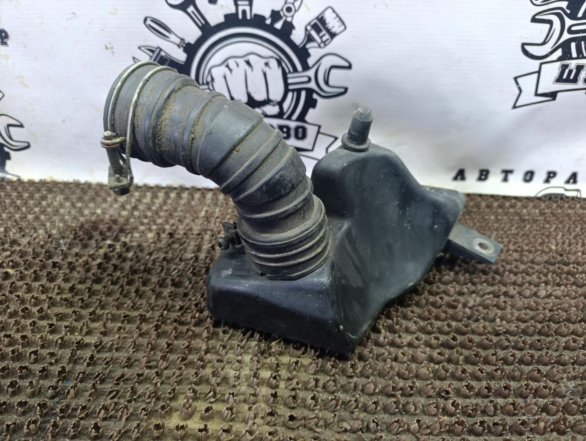 Абсорбер воздушного фильтра Nissan Maxima, IV (. с пробегом