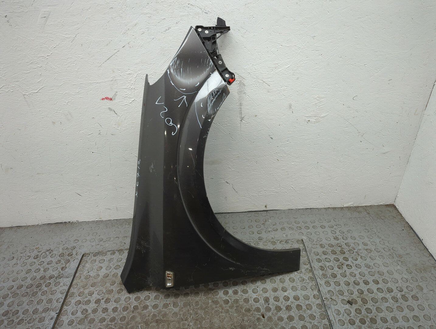 Крыло правое переднее Opel Astra H Б/У