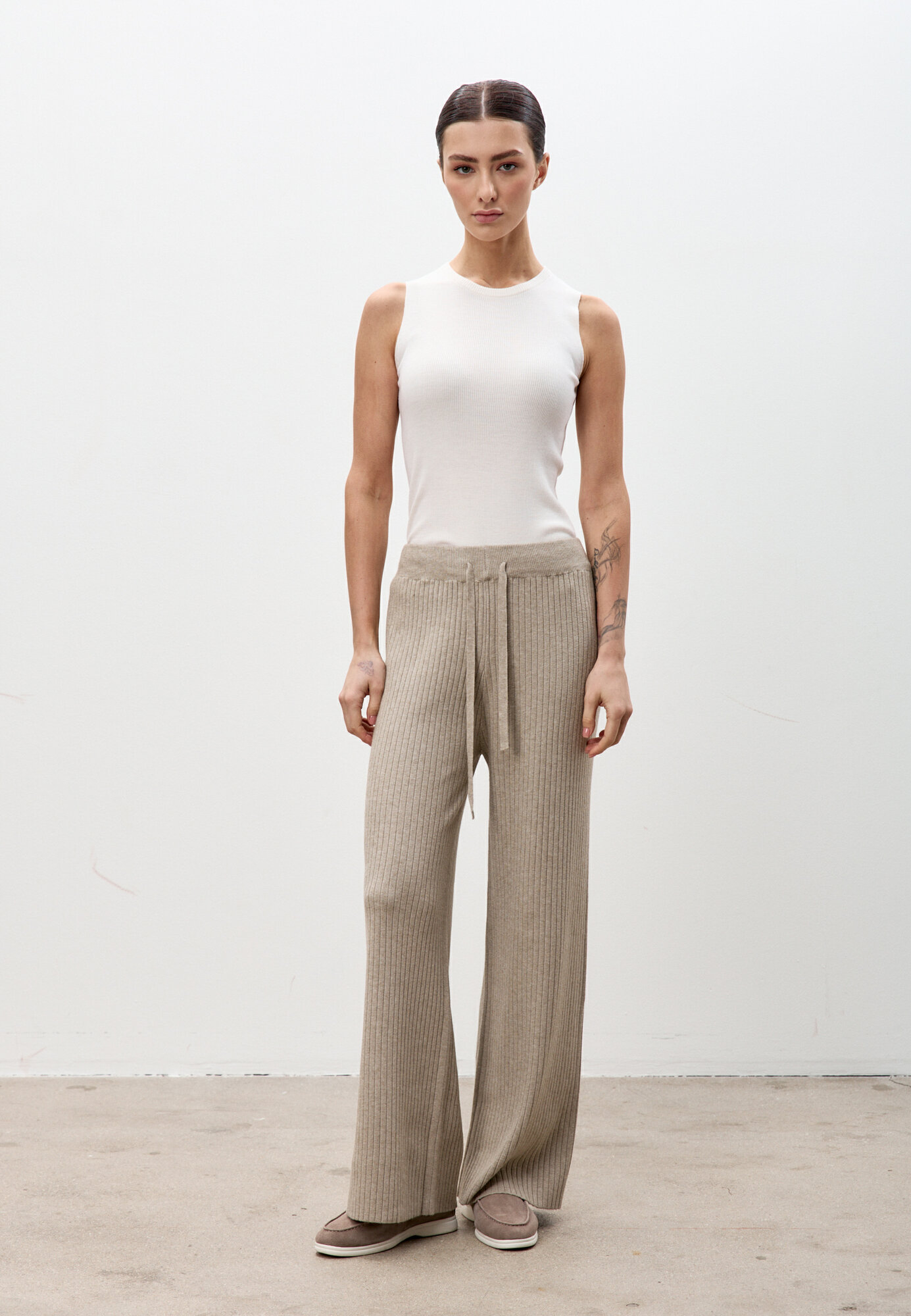 Брюки трубы