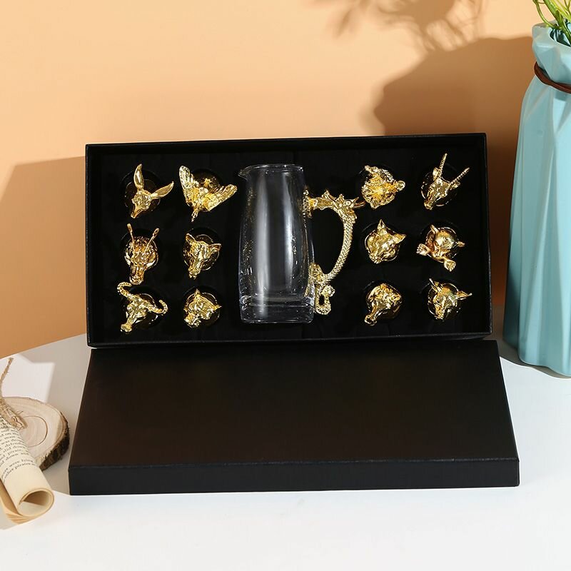 Набор белых винных чашек с двенадцатью знаками зодиака, пулеобразные чашки, разделители для вина, набор стеклянных винных чашек в китайском стиле для дома